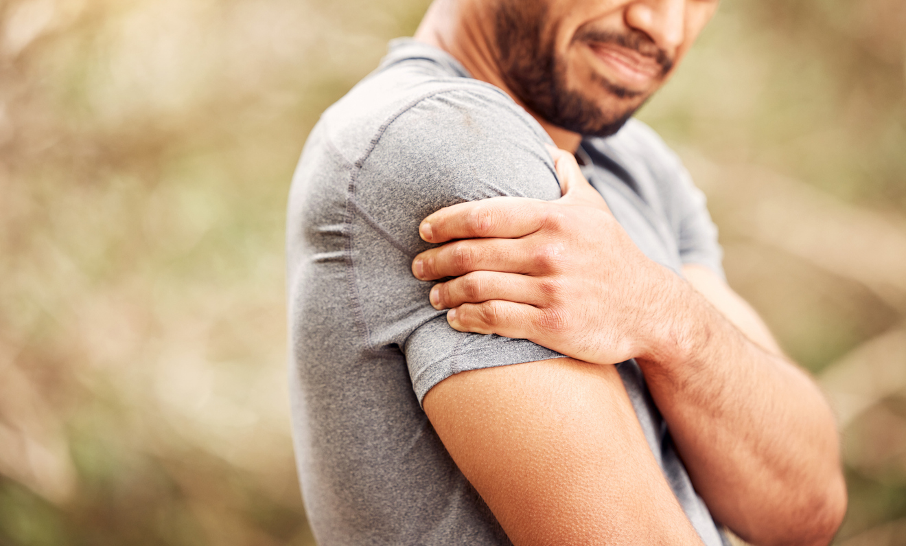 Hand and Shoulder Pain Symptoms, Causes and Care | WWMG Blog